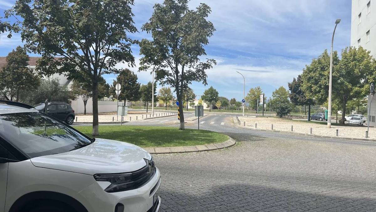 Prime Commercial Space for Sale in Central Castelo Branco